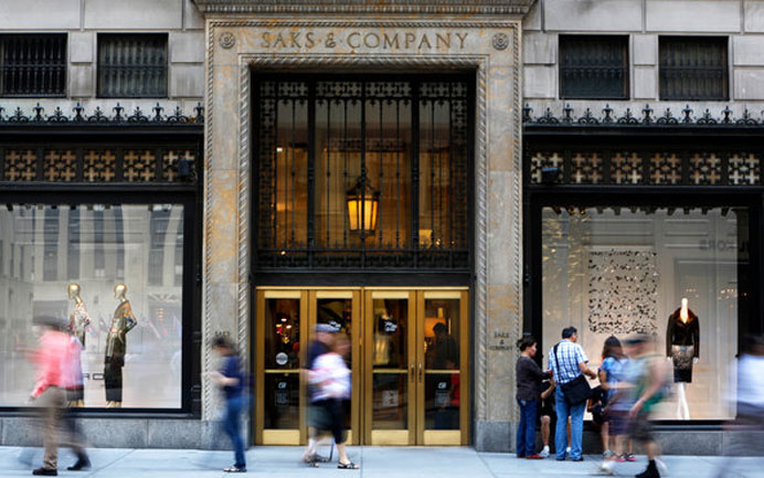 Sold! Saks é vendida por 2,9 bilhões de dólares - Harper's Bazaar ...