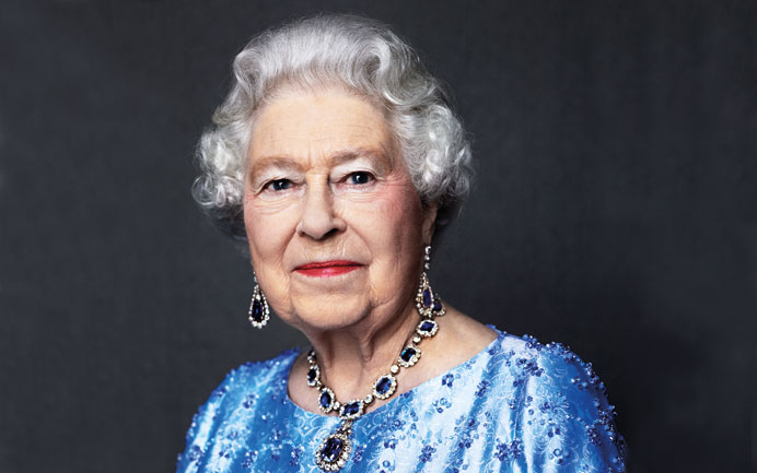 Retrato da majestade: o amor de Elizabeth pela Bazaar Brasil - Harper's ...