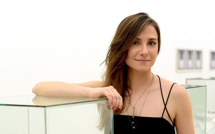 O lançamento da coleção Caleidoscópio de Carol Bassi - Harper's Bazaar ...